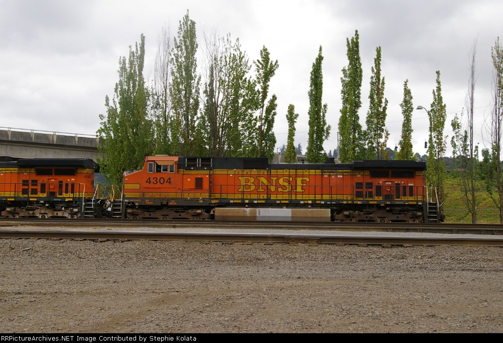 BNSF 4304